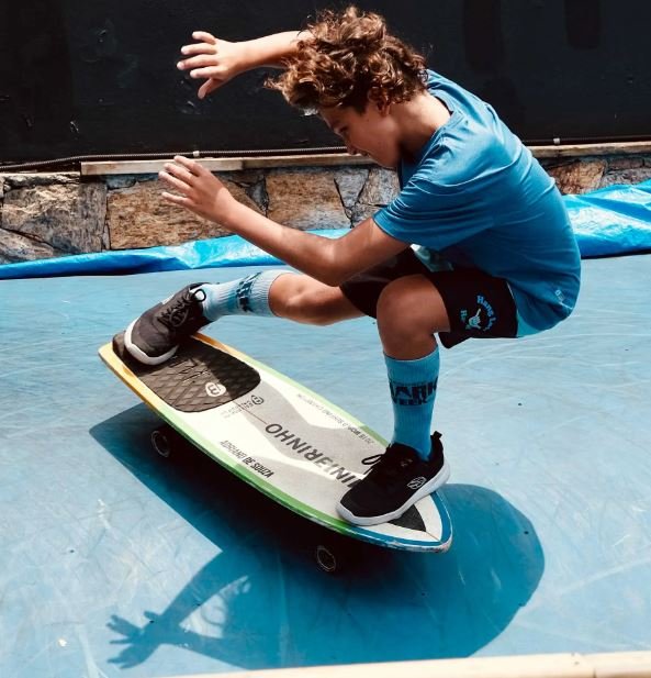 Simulador de Surf Balloon MINEIRINHO - Pro Model Adriano de Souza ...